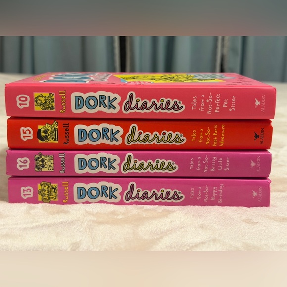 aladdin | Toys | Dork Diaries Book Set 131516 | Poshmark